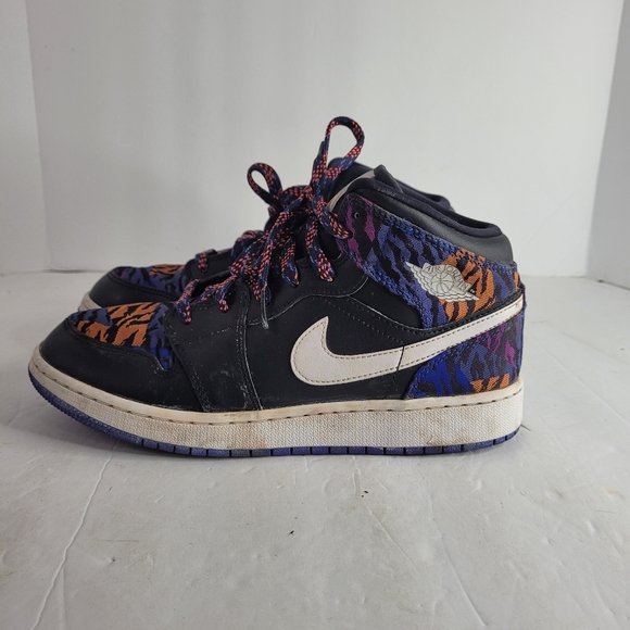 Jordan | Shoes | Nike Air Jordan Mid Tiger Print Sneakers Size 65y ...